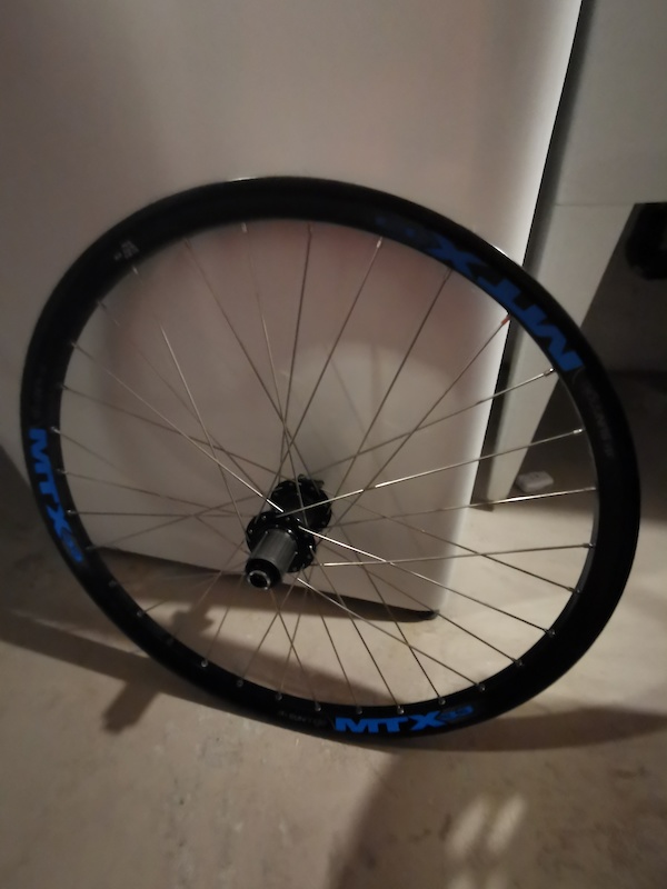 Brand new 157mm 26in in DH rear wheel For Sale