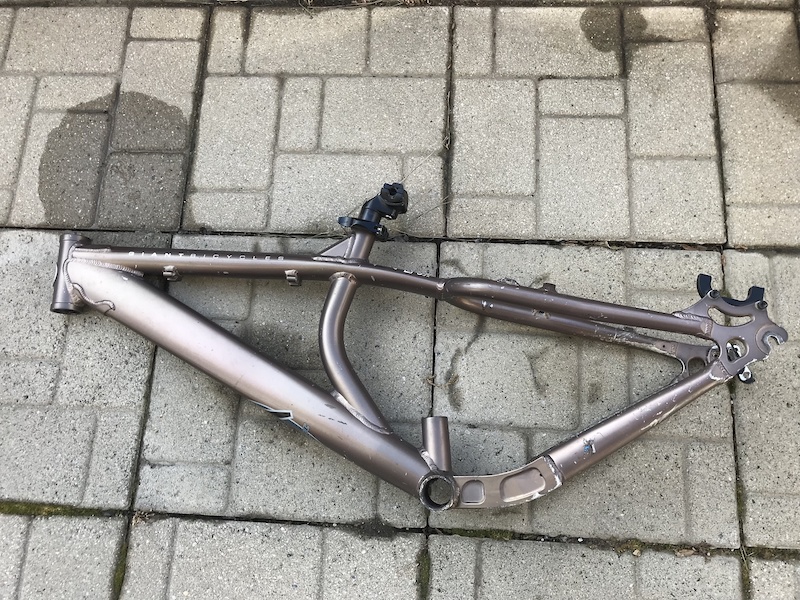2004 giant acid For Sale