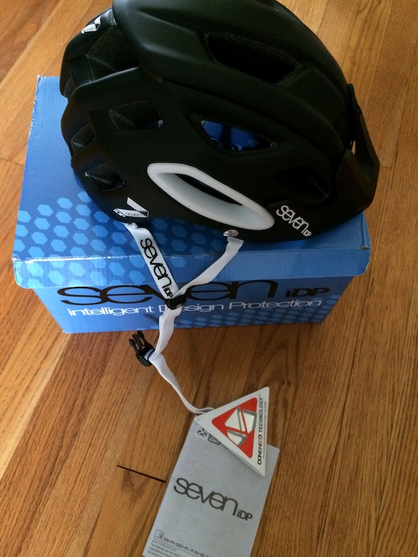 New 7IDP M2 MTB helmet, size M/L, matte black/white For Sale