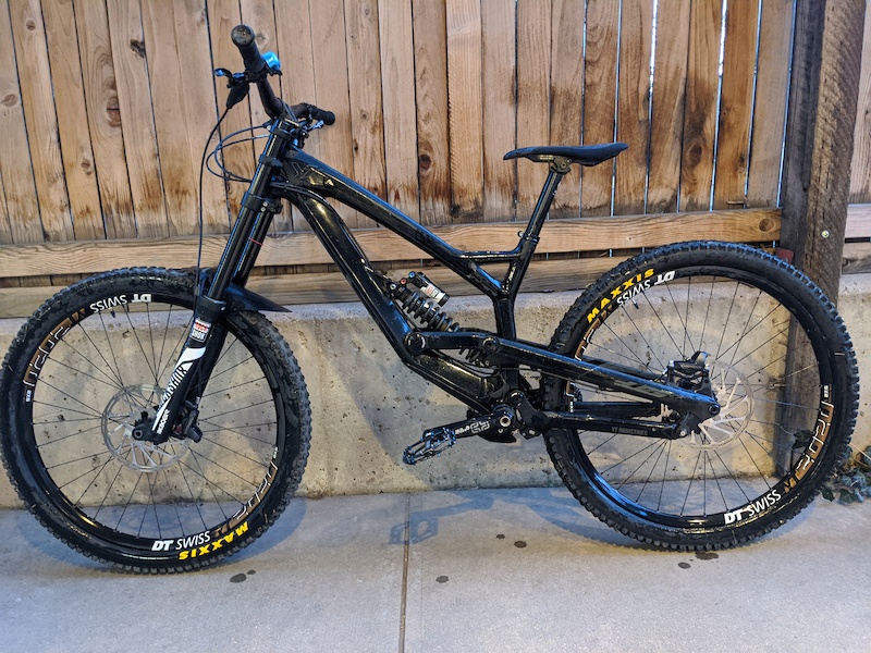2016 YT Tues CF Comp Medium, Jet Black For Sale