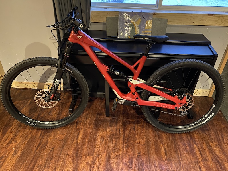 2019 YT Jeffsy Carbon pro large For Sale