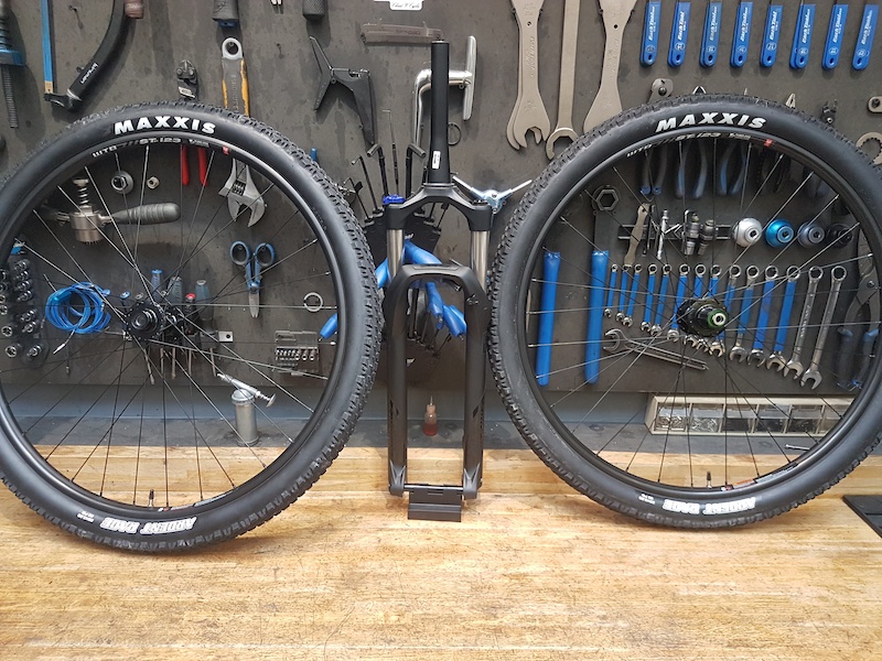 2019 WTB 29" STp i23 TCS Wheelset Maxxis Ardent Race For Sale
