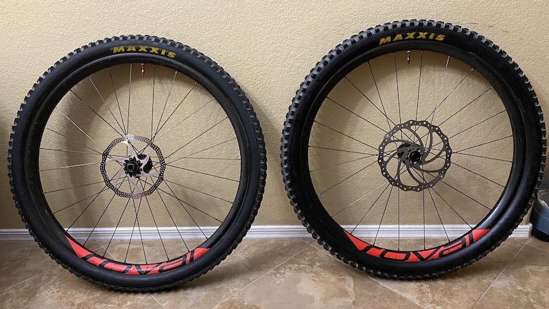 2017 Specialized Roval 29in Carbon Enduro wheelset For Sale