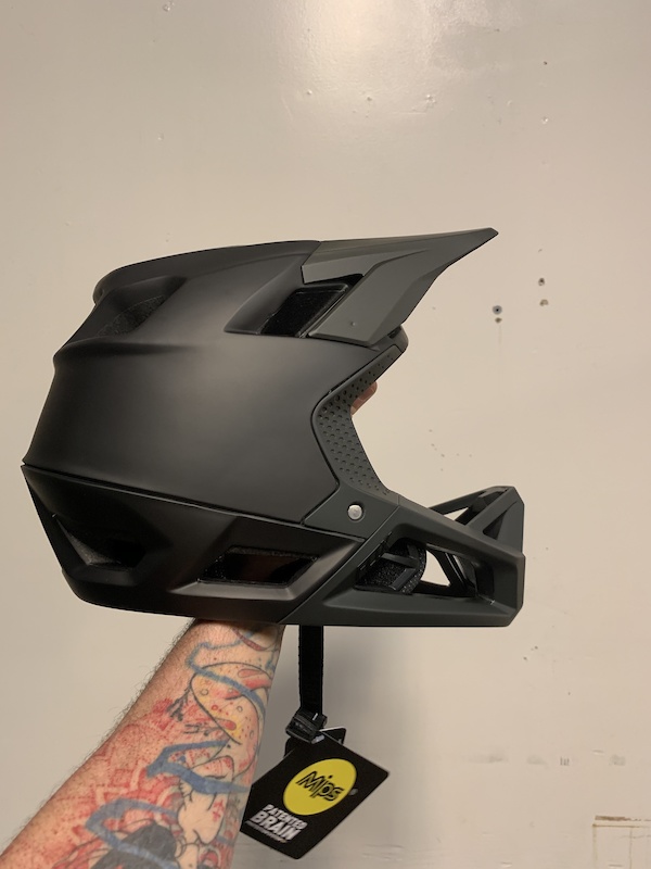 2020 New Fox Proframe Balck size L For Sale