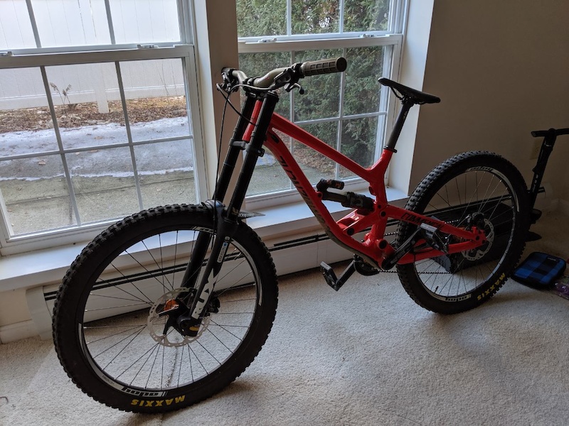 2017 Commencal Furious (Custom Build) For Sale
