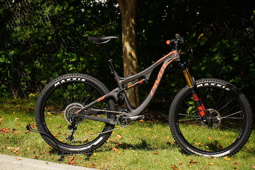 2017 Pivot Switchblade Med :Upgraded Fork: For Sale