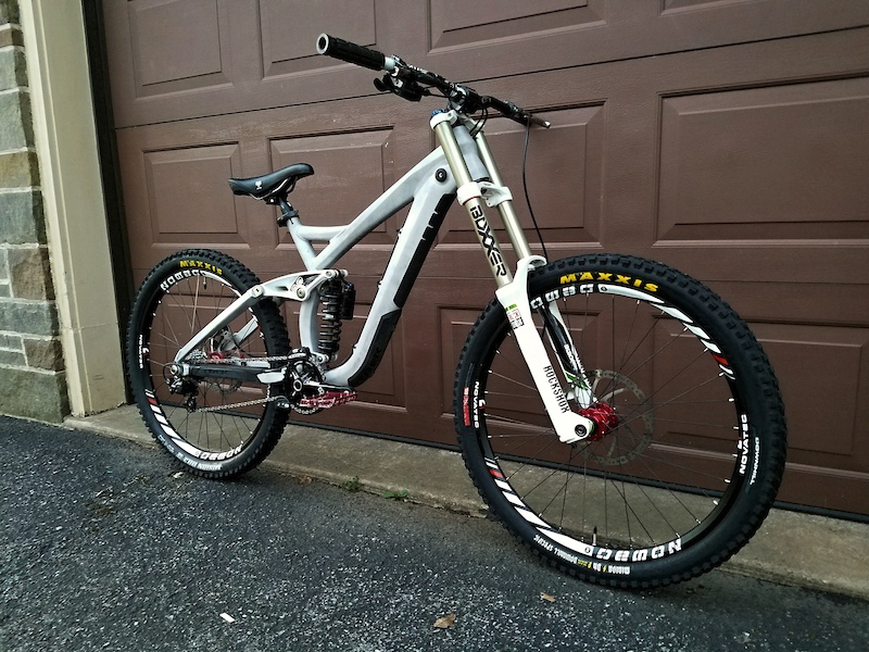 2011 Trek Session 8 26er DH in a raw aluminum finish For Sale