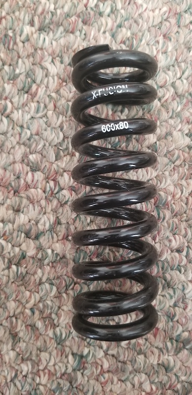 X-Fusion coil spring 600 pound For Sale