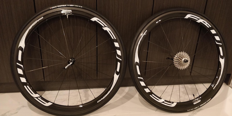 2019 LIKE NEW FAST FORWARD CARBON WHEELS TUBELESS READY For Sale