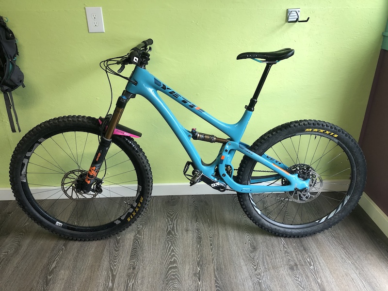 2018 Yeti SB5 Mullet Size Medium Carbon Wheels For Sale 2018 Yeti SB5 Mullet Size Medium Carbon Wheels For Sale