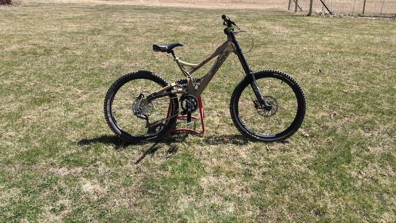 2012 Airborne Taka Medium For Sale