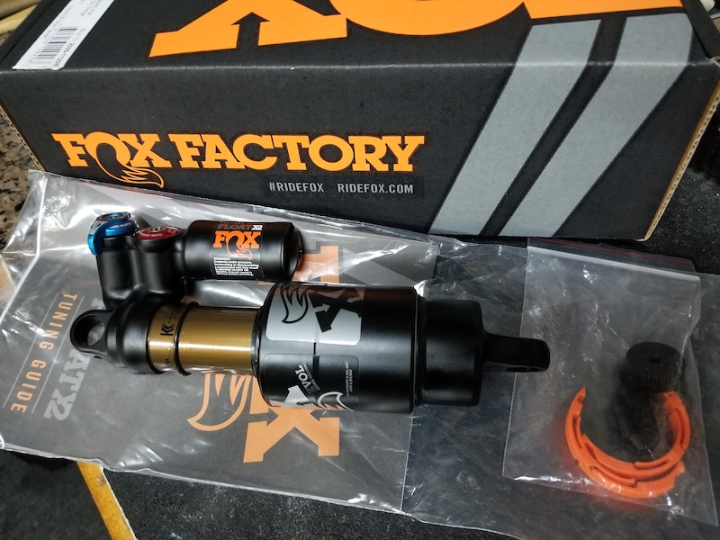 2020 Fox X2 210x55 new. For Sale