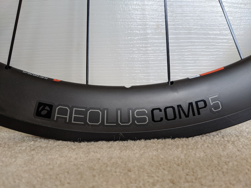 2019 Bontrager Aeolus Comp 5 TLR Disc Road Wheelset For Sale