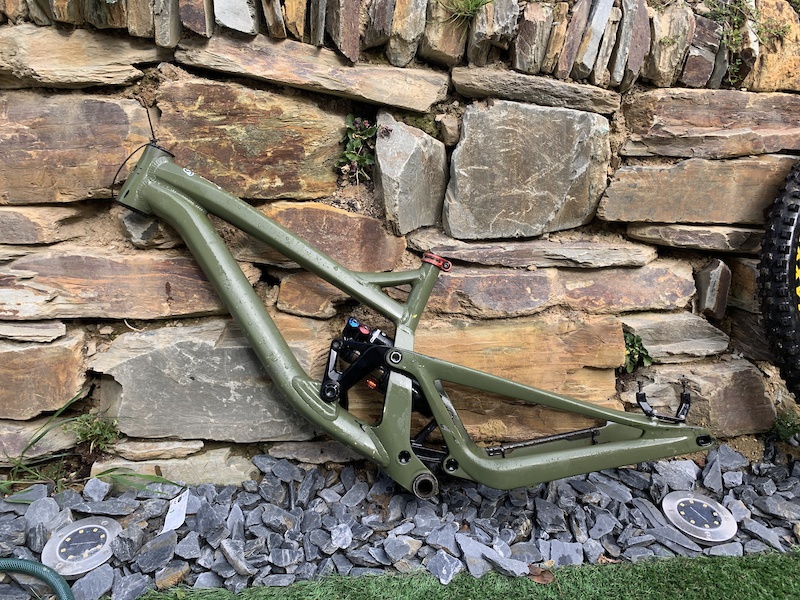 2017 Polygon Colossus DH9 For Sale