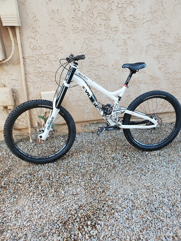 2012 Evil Revolt Size: Large For Sale