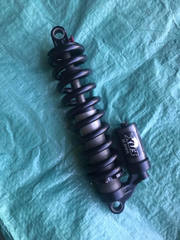 9.5 x 3.0 Fox Van R w/ 450lb spring For Sale