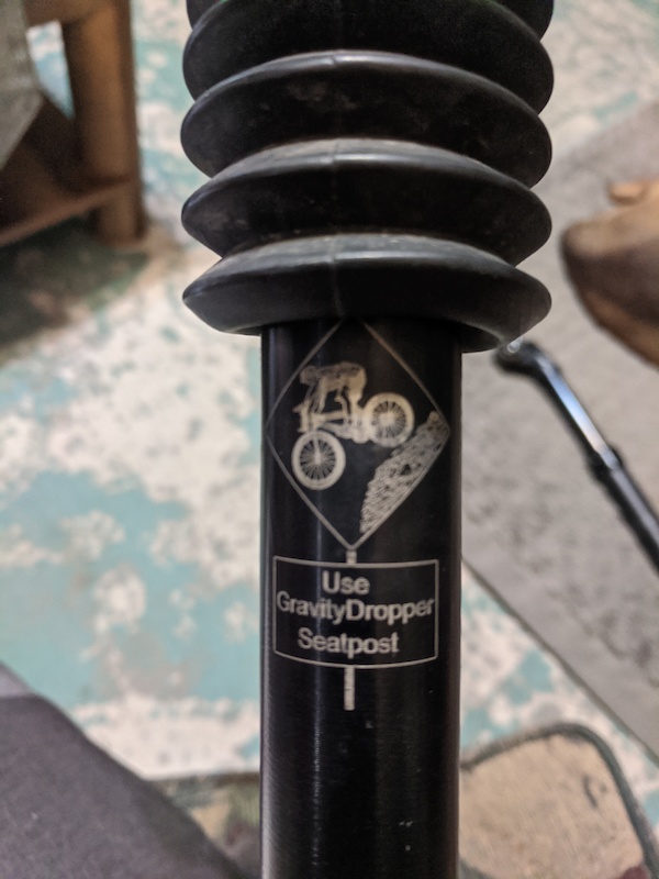 2014 Gravity Dropper Post (27.2mm) with remote For Sale