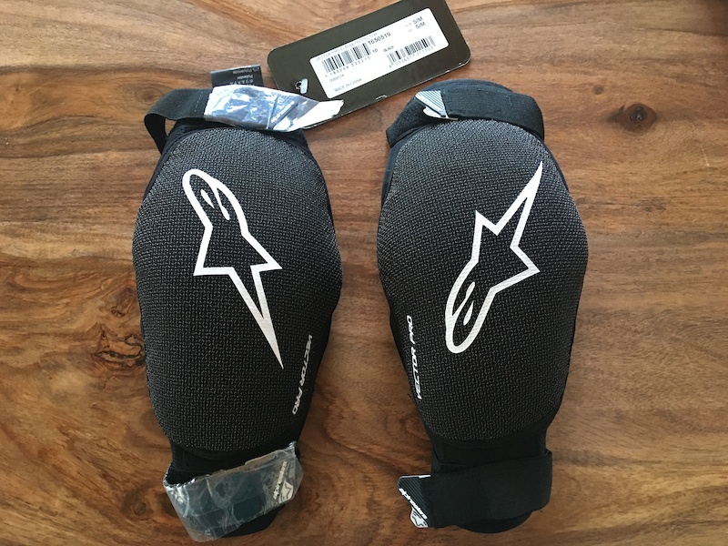 2019 Vector Pro Elbow Protector S/M - brand new For Sale