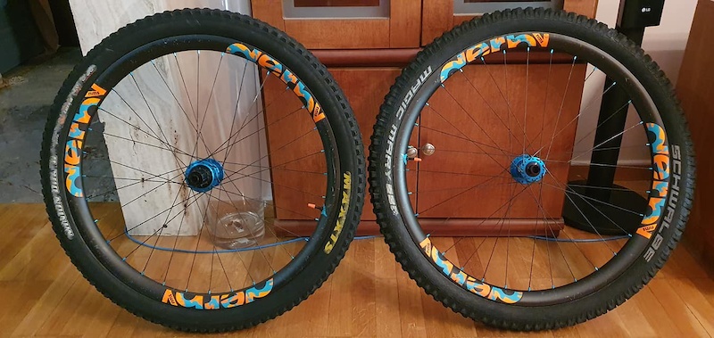 2015 Derby AM 27.5 Carbon/ Industry Nine I9 Turquoise Torch For Sale