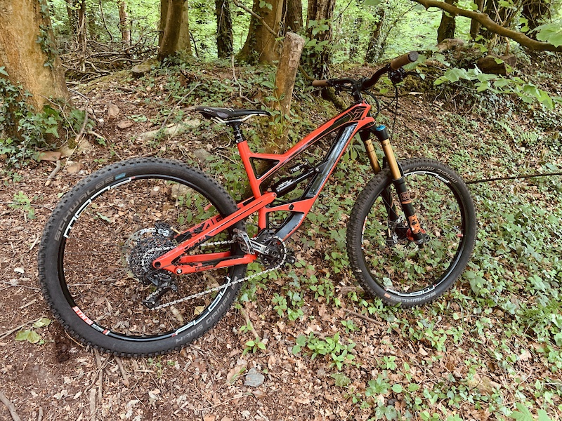 YT Capra Carbon Medium For Sale