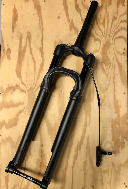 2020 FOX 32 Step-Cast Performance w/remote For Sale