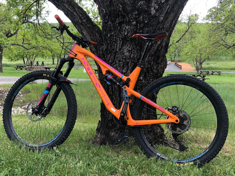 2017 Carbon Intense Recluse For Sale