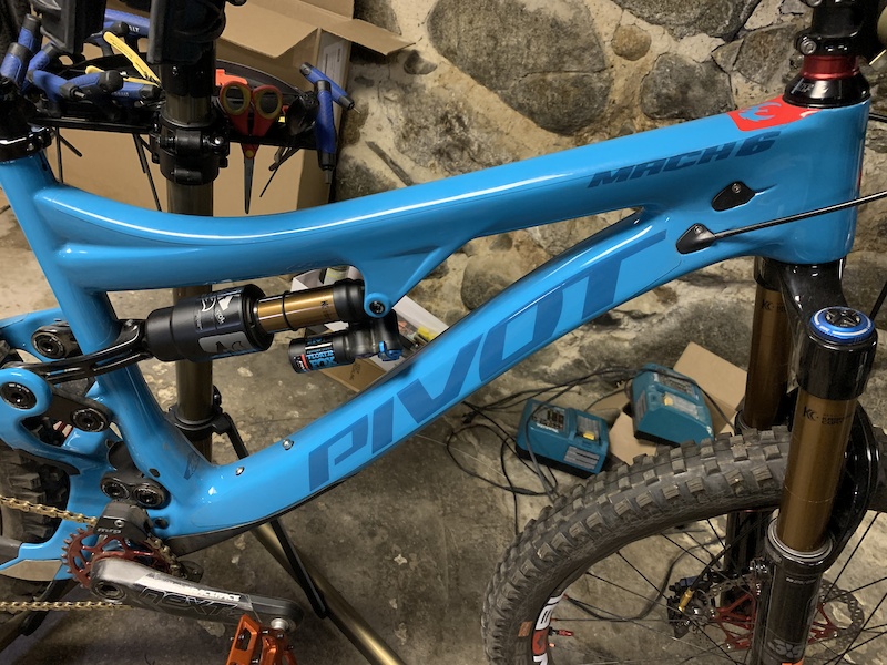 2020 Pivot Mach6 Medium Frame For Sale