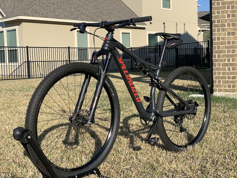 2019 Specialized Epic Comp 29er Stock + accessories For Sale