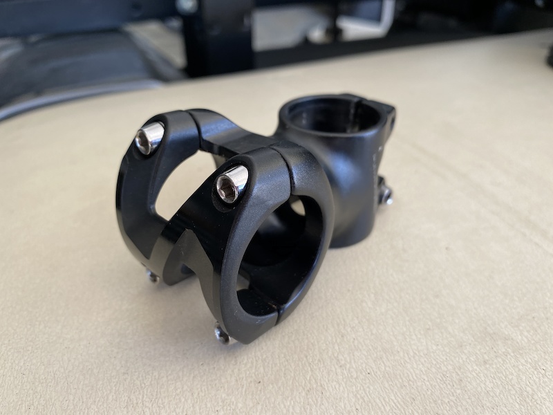 2019 Specialized 45mm stem 31.8 bar For Sale