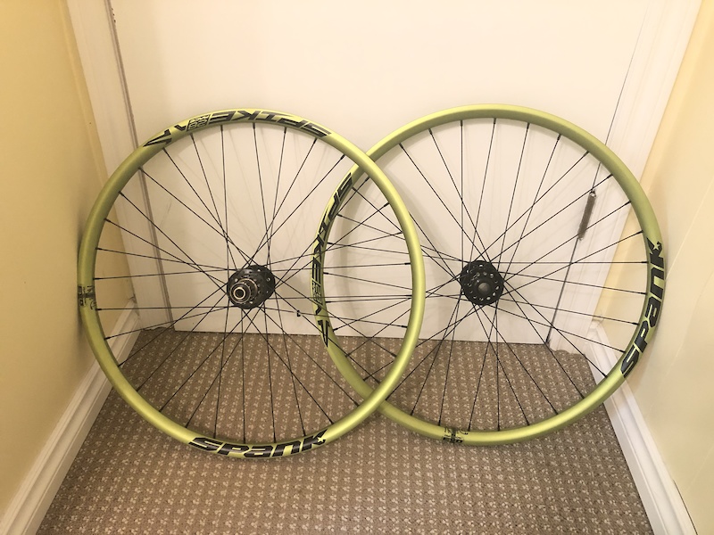 Brand new green spank spike rims with spoon hubs For Sale
