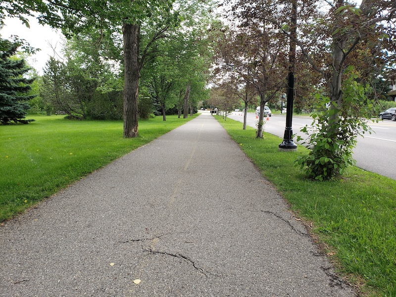 Elbow River Pathway (River Park to Fort Calgary) Mountain Biking Trail ...