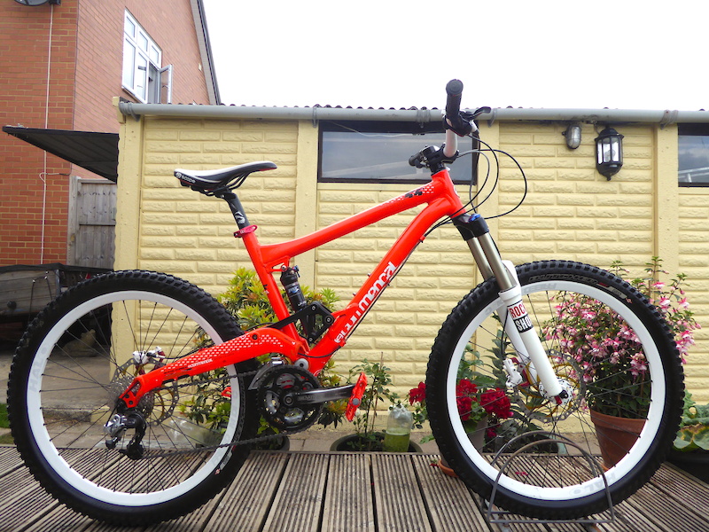 Commencal Meta 5.5 Pro 18" Medium 150mm Revelation For Sale
