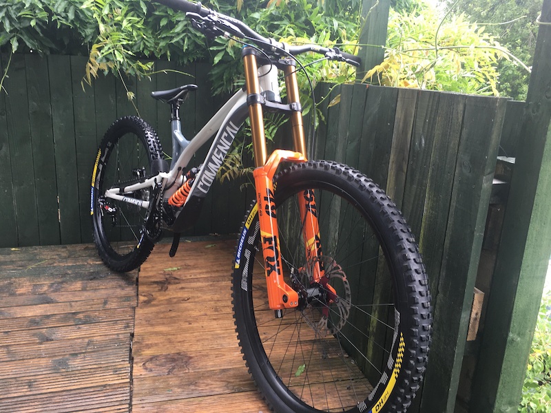 2020 Commencal Supreme Dh 29 For Sale