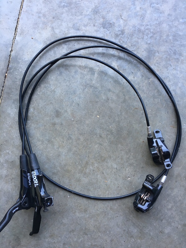 2013 Pair of Elixir 5 levers and calipers For Sale