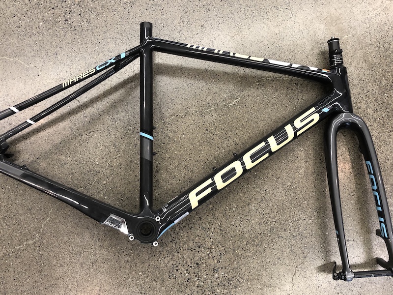 2016 Small (51cm) Focus Mares frameset For Sale