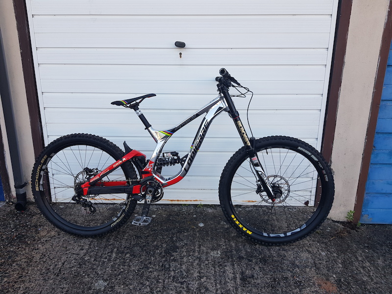 2018 World Cup Lapierre Downhill Exellent Conditon For Sale