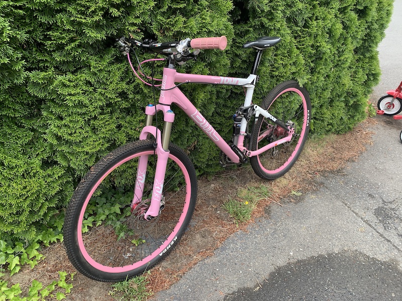 2007 One of a kind pink bike - BMC FS02 Speedgoat raffle For Sale