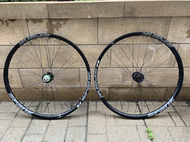 2018 spank race 33 team edition HOPE PRO 4 For Sale