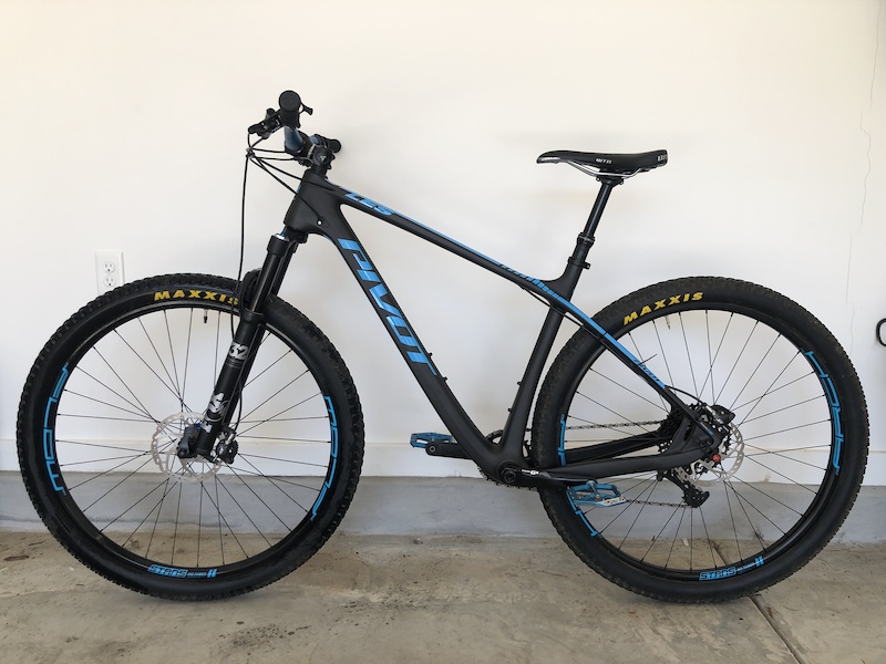 2017 Pivot Les Large For Sale