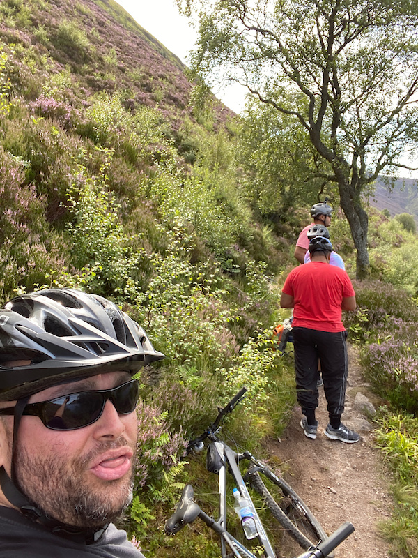 Tight around the loch Hiking Trail - | Trailforks