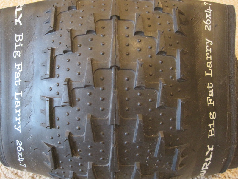 Like New Surly Big Fat Larry 26x4.7 120tpi Fat Tire For Sale