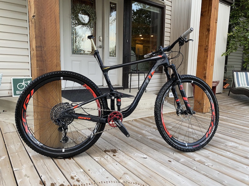 2018 Giant Anthem Pro 1 XTR brakes, Carbon wheels For Sale