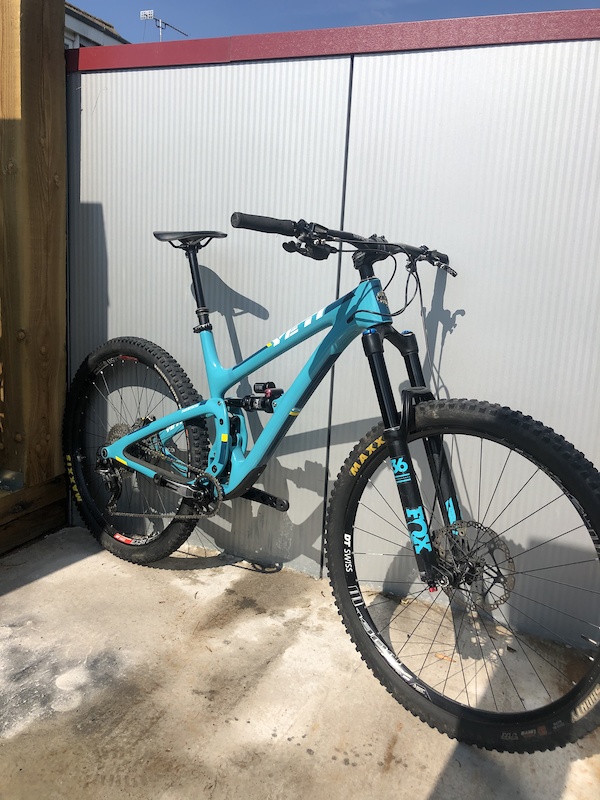 2018 Yeti sb5.5 carbon large For Sale