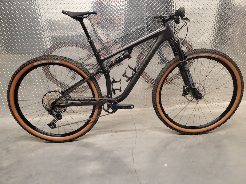 2021 Specialized Epic Carbon Comp Medium For Sale