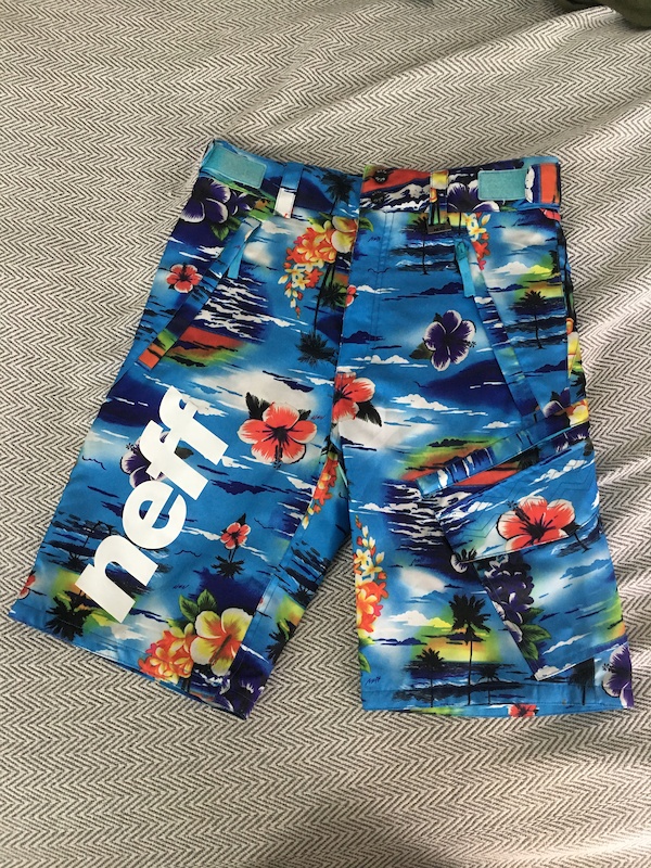 2013 NEFF SNORT COLD WEATHER SHORTS - BRAND NEW! For Sale