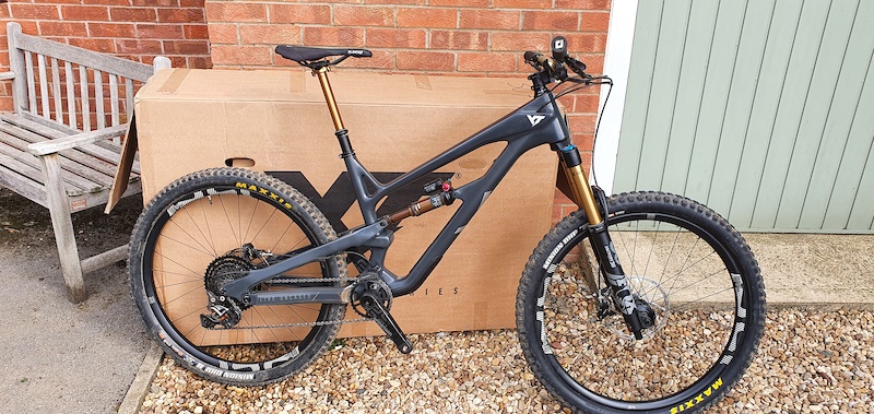 2019 YT Jeffsy 27.5 carbon pro race as new For Sale