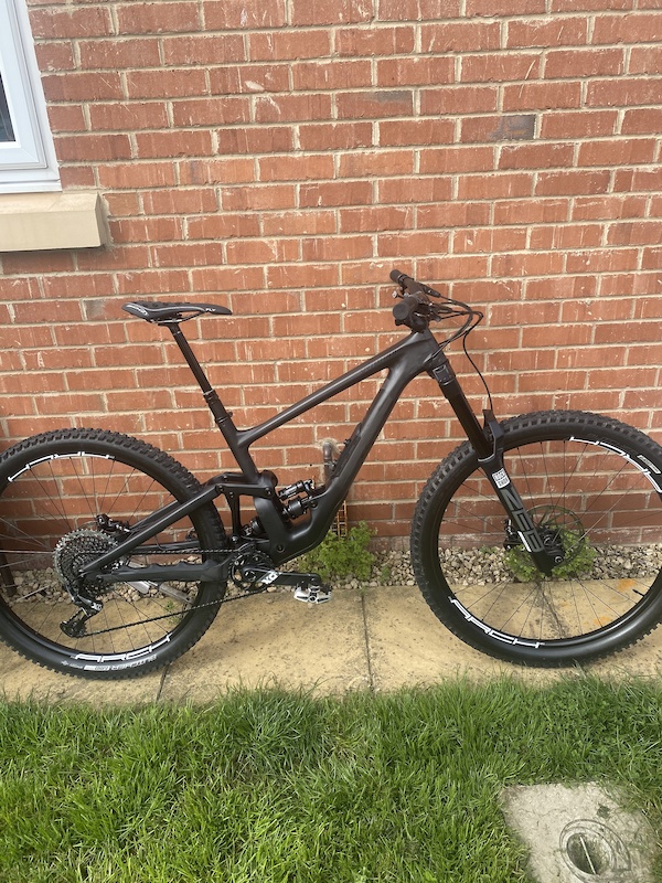 2021 Specialized enduro carbon S3 NEW FRAME! Never ridden For Sale