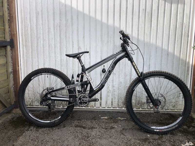 2017 Solid strike evo L/XL. Custom PRICE DROP AGAIN For Sale