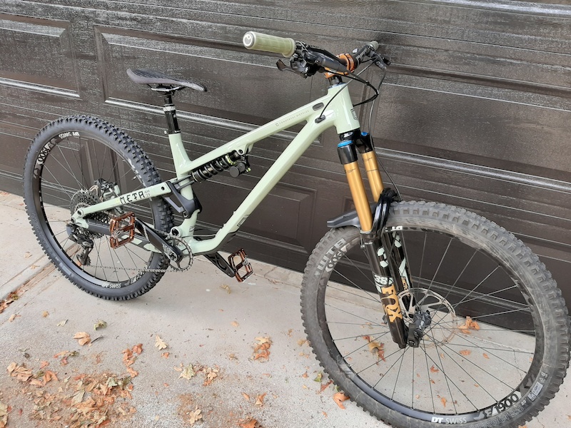 2021 Commencal Meta Fox 38 Jade X or Topaz Mullet Option! For Sale