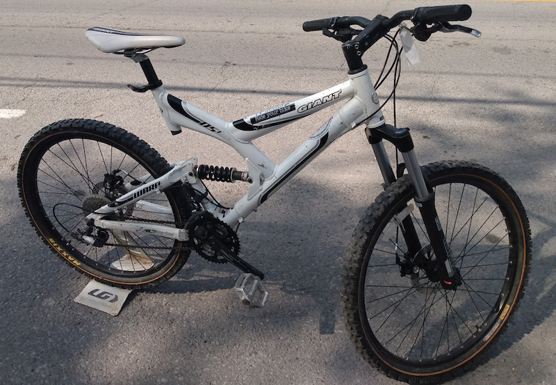 2001 Giant WARP XL For Sale